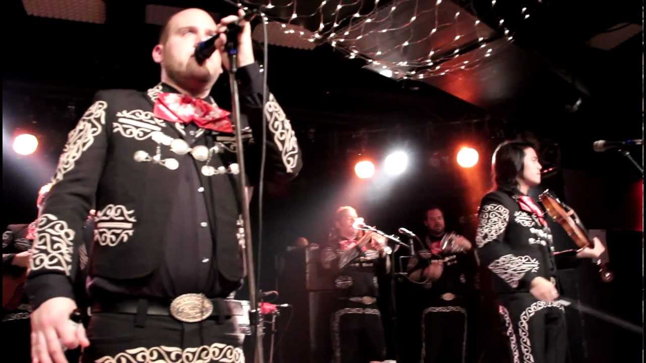 Clown Powder - Mariachi El Bronx Testo della canzone