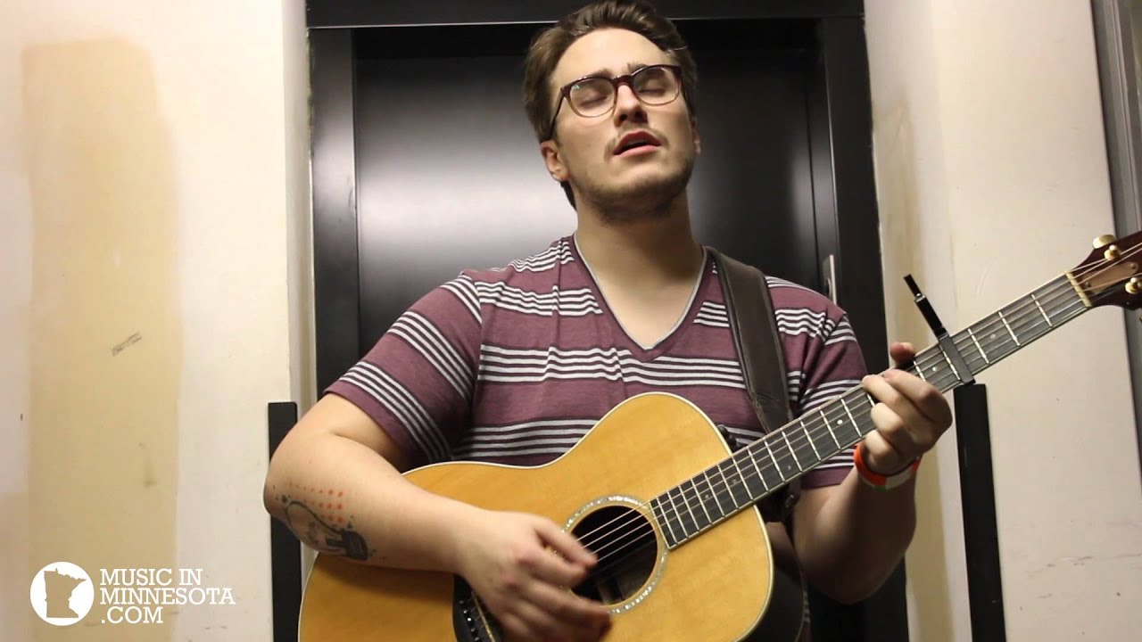 Eight-Dollar Engagement Rings - Chase Coy Testo della canzone