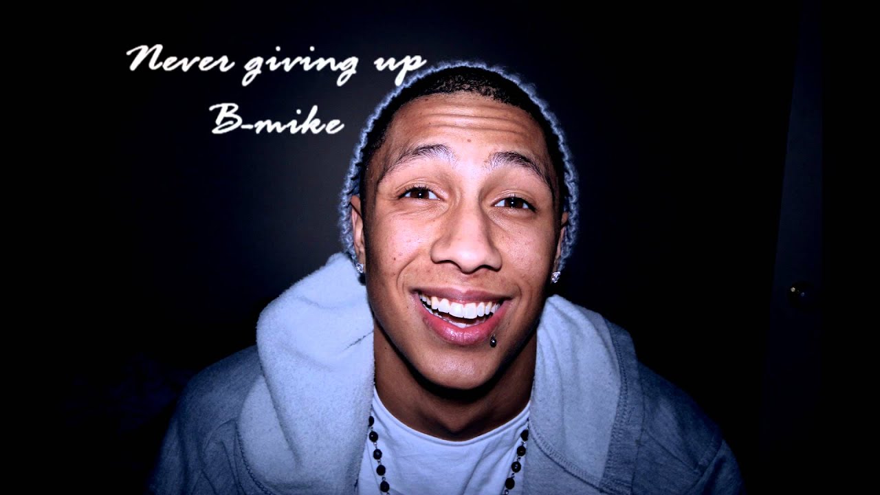 Never Giving Up - Bmike Testo della canzone